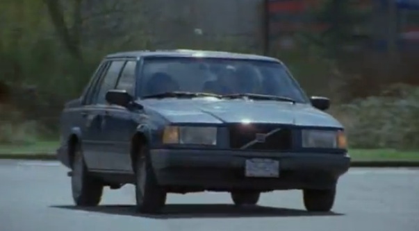 IMCDb.org: 1991 Volvo 740 [744] in "Absolute Zero, 2006"