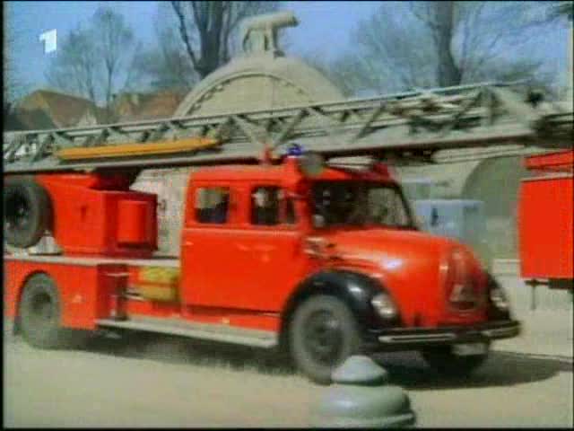IMCDb.org: Magirus-Deutz Mercur in "Pepe, der Paukerschreck, 1969"