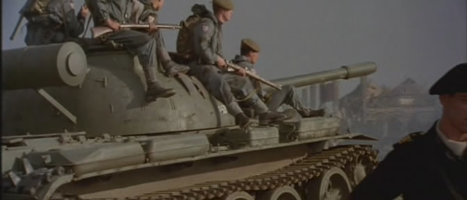 IMCDb.org: ZTS-Martin T-55 in "Richard III, 1995"