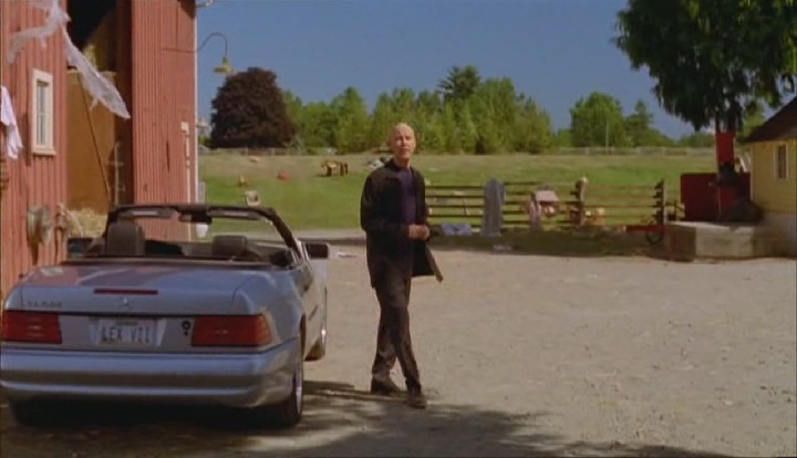 IMCDb.org: 1997 Mercedes-Benz SL 500 [R129] in "Smallville, 2001-2011"