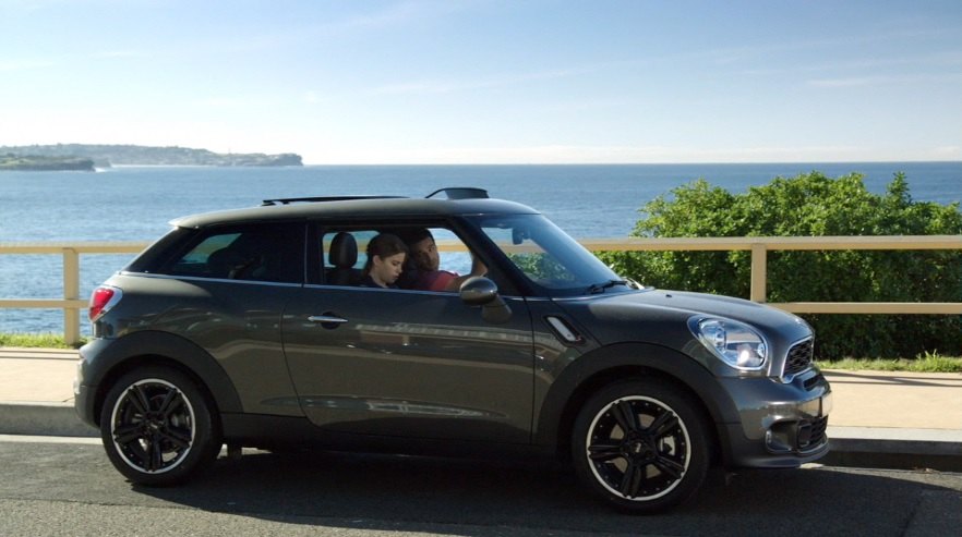 IMCDb.org: 2013 MINI Paceman Cooper S [R61] in "Wonderland, 2013-2015"