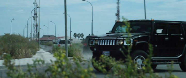 IMCDb.org: 2003 Hummer H2 [GMT820] in "The Counselor, 2013"