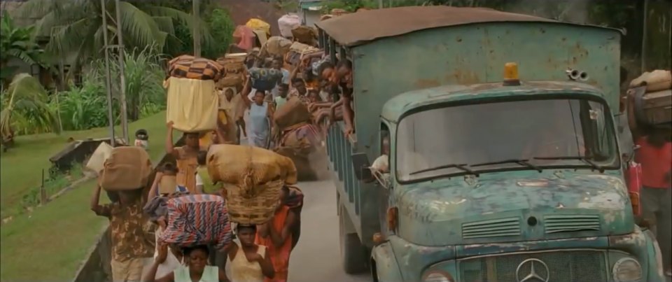 IMCDb.org: 1968 Mercedes-Benz L 1113 [L59] in "Half of a Yellow Sun, 2013"