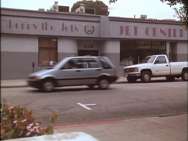 IMCDb.org: 1984 Honda Civic Wagovan [AN] in "Martial Law, 1990"