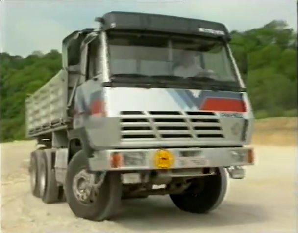 IMCDb.org: 1991 Steyr S-Series [91] in "50 Jahre Steyr Diesel 1945-1995 ...