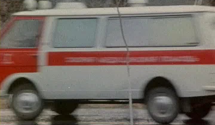 IMCDb.org: 1976 RAF 22031 Latvija in "Двойной обгон (Double Passing), 1985"