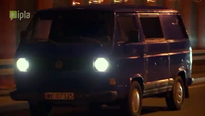 IMCDb.org: 1981 Volkswagen Transporter T3 [Typ 2] in "Na krawedzi, 2012"