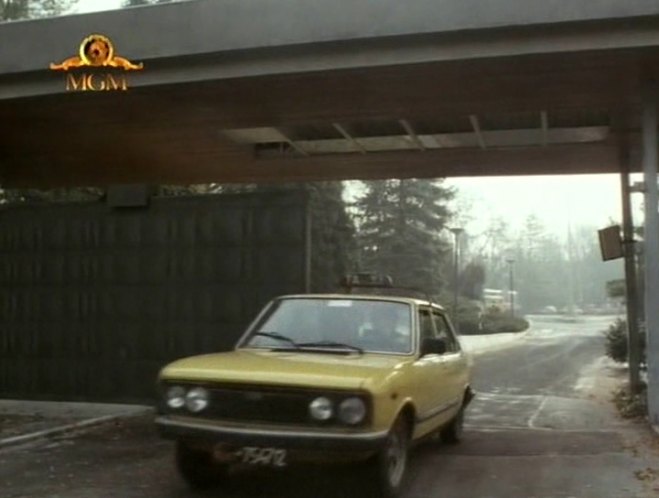 IMCDb.org: 1978 Fiat 132 3a serie in "The Pope Must Die, 1991"