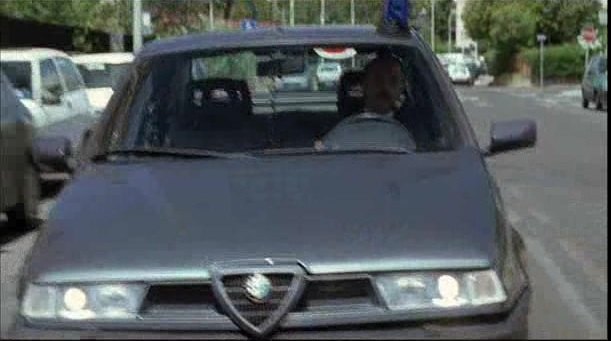 IMCDb.org: 1996 Alfa Romeo 155 2.0 TD [167] in "Volesse il cielo!, 2002"