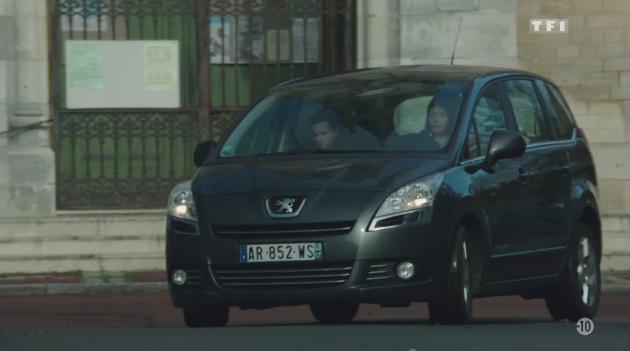 IMCDb.org: 2010 Peugeot 5008 1.6 HDi Série 1 [T87] in "Tu es mon fils ...