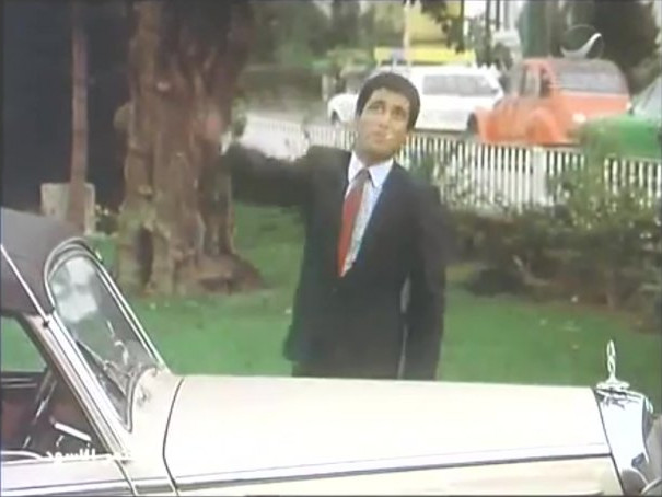 IMCDb.org: Citroën 2CV in "Al-nemr Al-aswad, 1984"