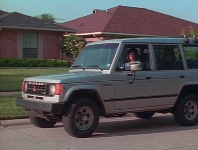 IMCDb.org: 1990 Mitsubishi Montero [L146G] in "Fatal Justice, 1994"