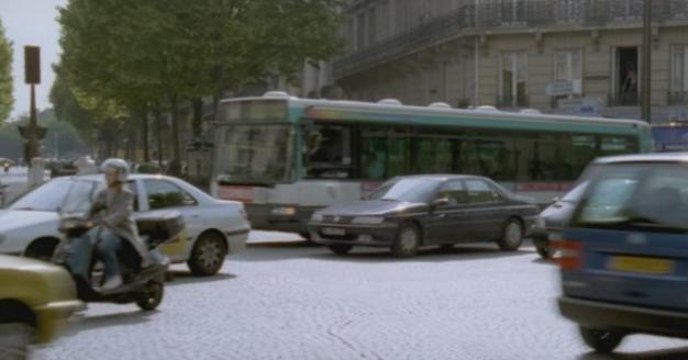 IMCDb.org: 1995 Peugeot 605 [6B] in "Feux rouges, 2004"