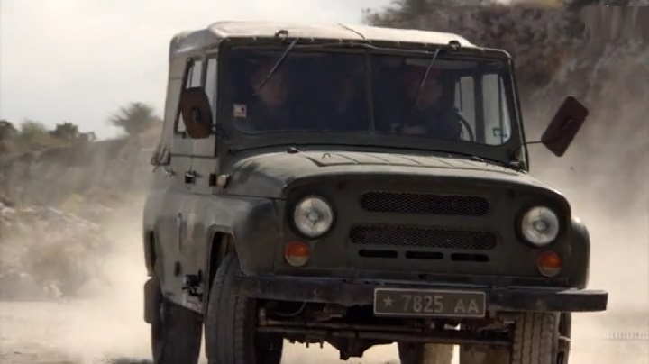 IMCDb.org: 1986 UAZ 3151 in "The Throwaways, 2015"