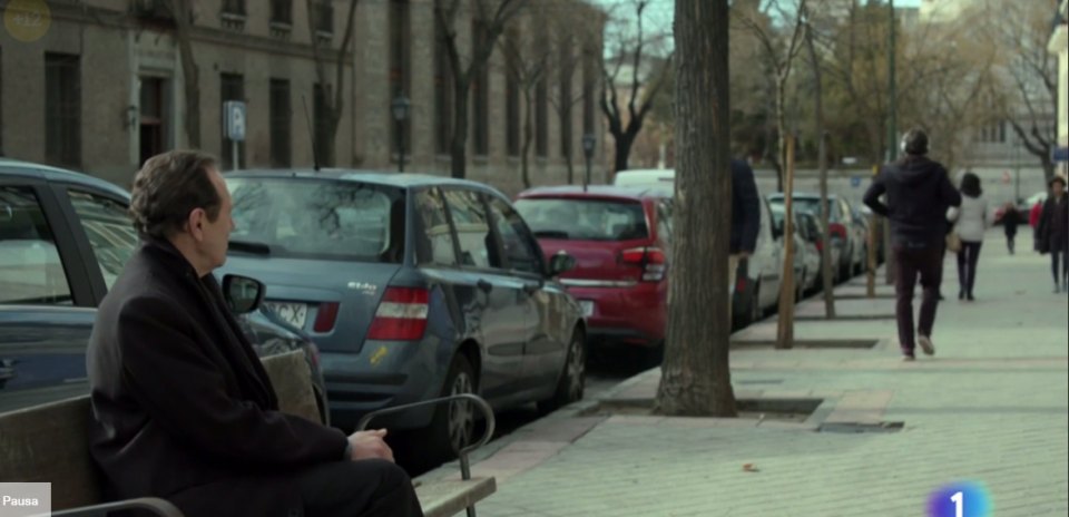 IMCDb.org: 2002 Fiat Stilo [192] in "El ministerio del tiempo, 2015-2024"