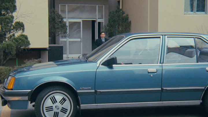 IMCDb.org: 1984 Daewoo Royale Prince Automatic in "Songgong sidae, 1988"