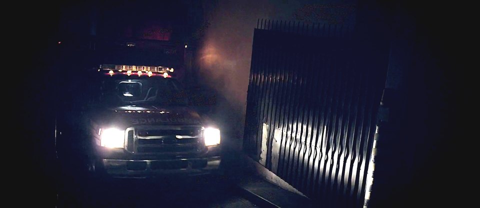 IMCDb.org: 2005 Ford F-Series Super Duty [P254] in "Pandemic, 2016"
