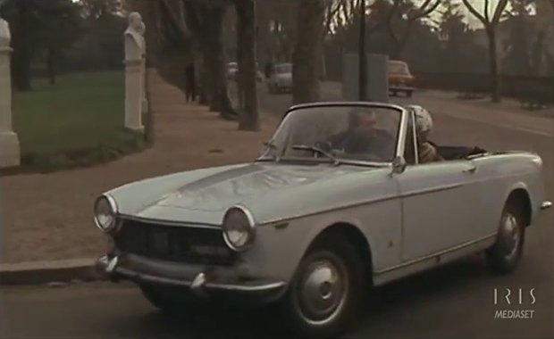 IMCDb.org: 1963 Fiat 1500 Cabriolet [118H] in "7 donne d'oro contro due ...