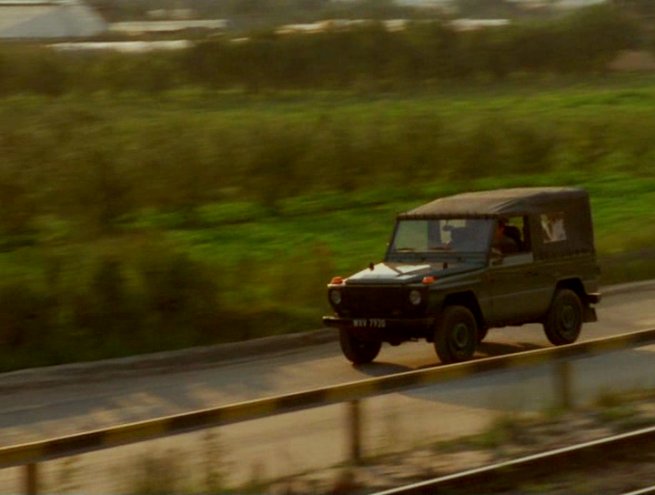 IMCDb.org: 1993 Mercedes-Benz 290 GD [W462] in "Szczur, 1994"