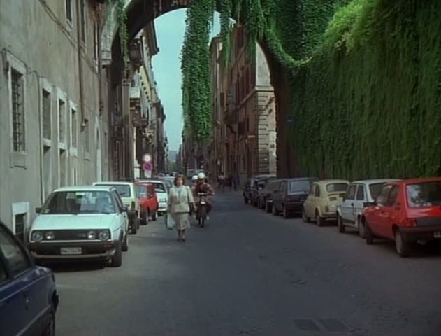 IMCDb.org: 1985 Peugeot 205 in "Il conte Max, 1991"