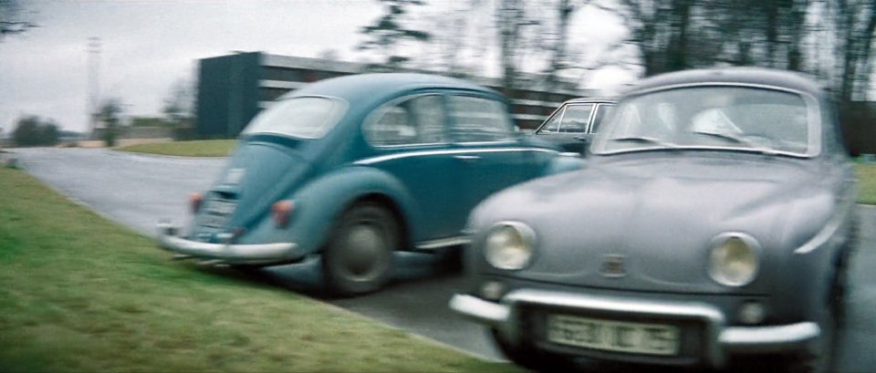 IMCDb.org: 1964 Renault Dauphine Export [R1094] in "La seconde vérité ...