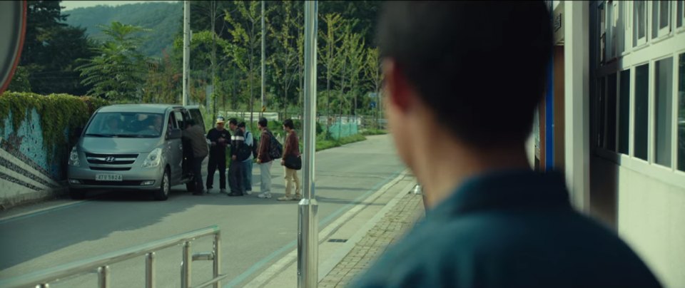 IMCDb.org: 2008 Hyundai Grand Starex [TQ] in "Leokki, 2016"