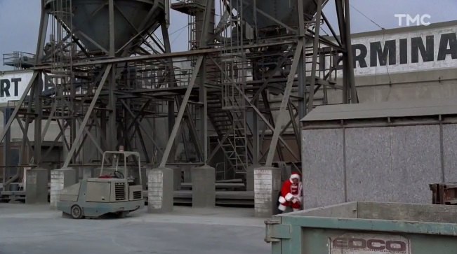 IMCDb.org: Tennant 385 in "Santa, Jr., 2002"